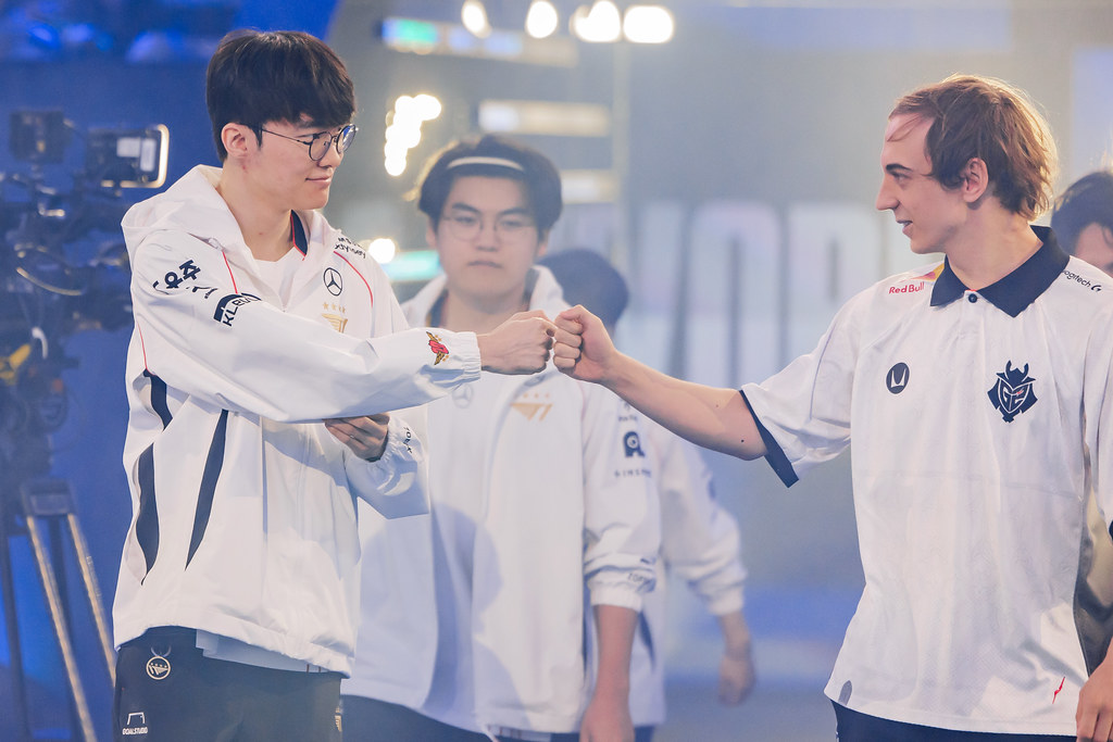 Faker atteint un nouveau sommet avec 100 victoires aux Worlds après la victoire contre G2